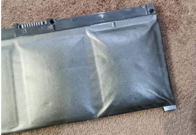 News - Is the bulge of the laptop battery not very serious and can ...